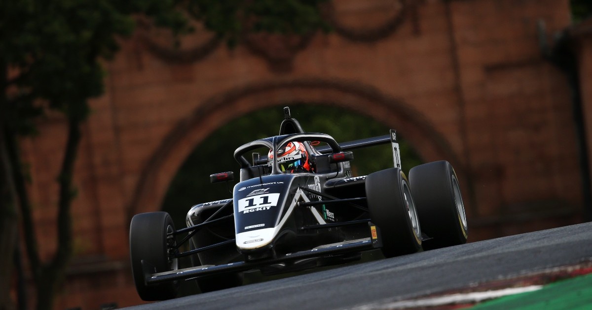Louis Sharp stuns with maiden British F4 victory at Oulton Park ...