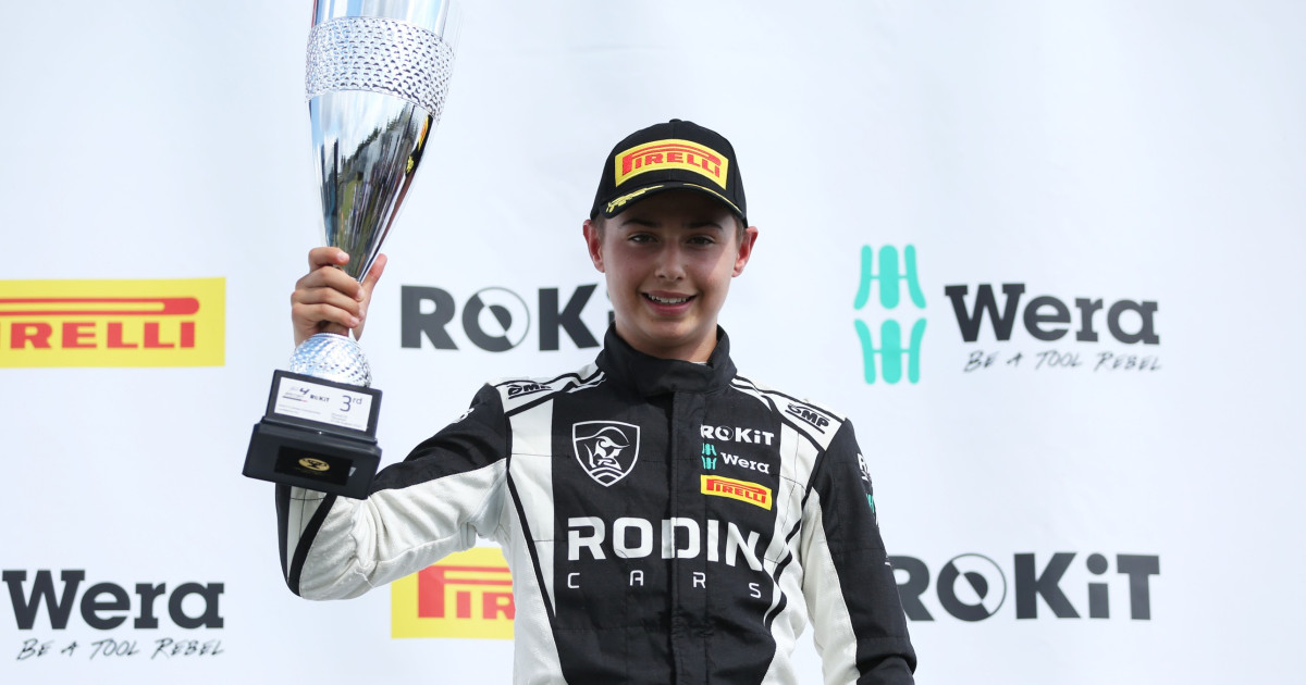 Louis Sharp adds to podium tally on Thruxton return - Stadium Finance